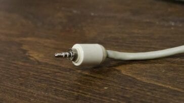 A History of Apple Cables, Interfaces & Connection Types