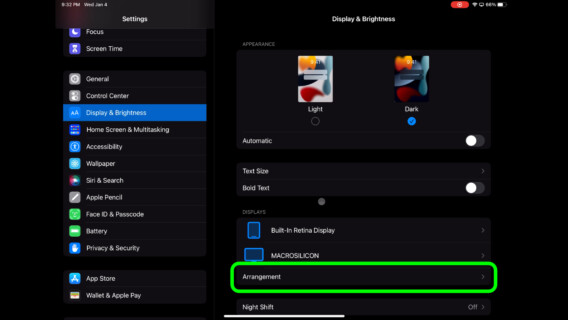 How to Use Your iPad as a Desktop Computer With Stage Manager Extended ...